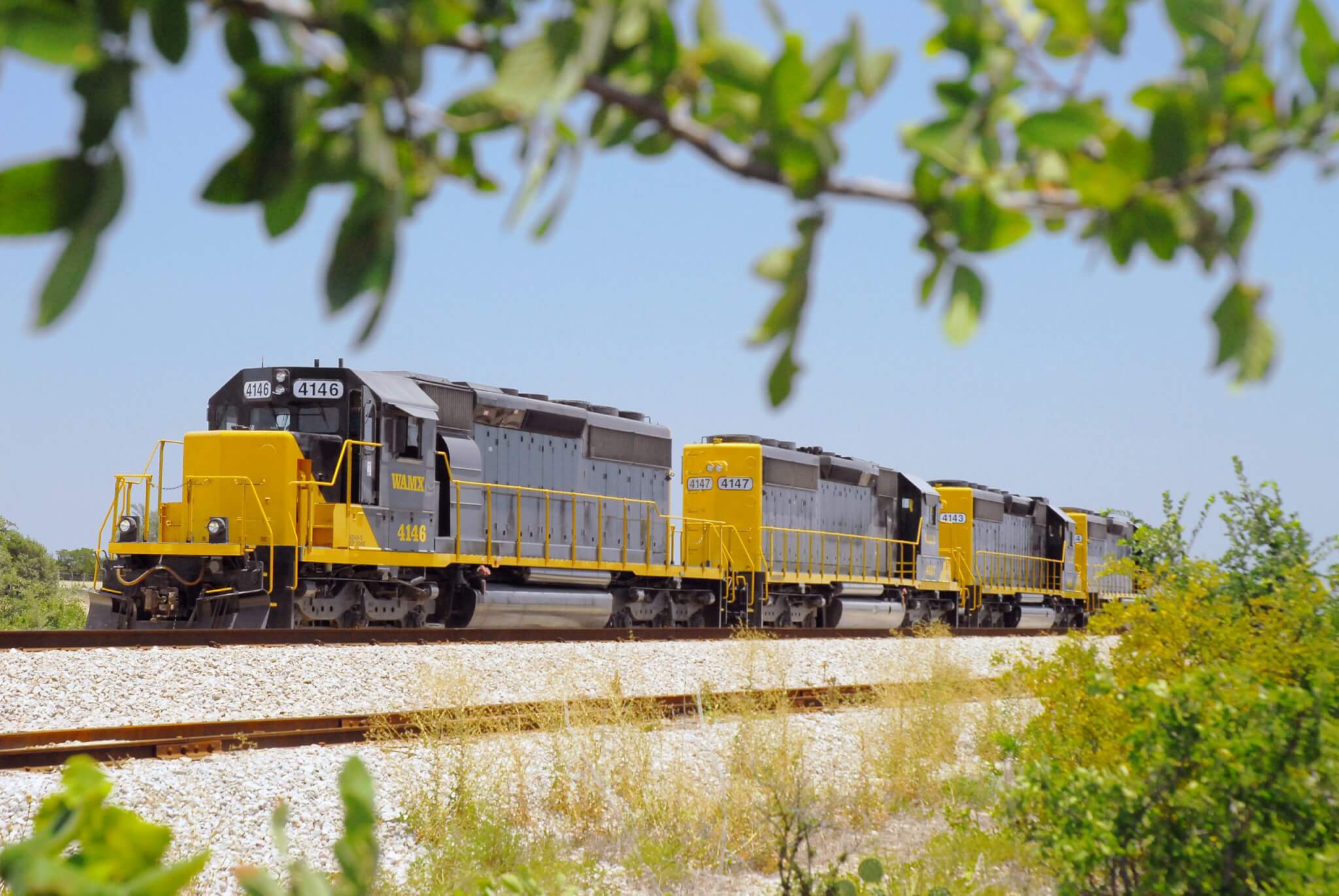 Austin Western Railroad (AWRR) - Watco